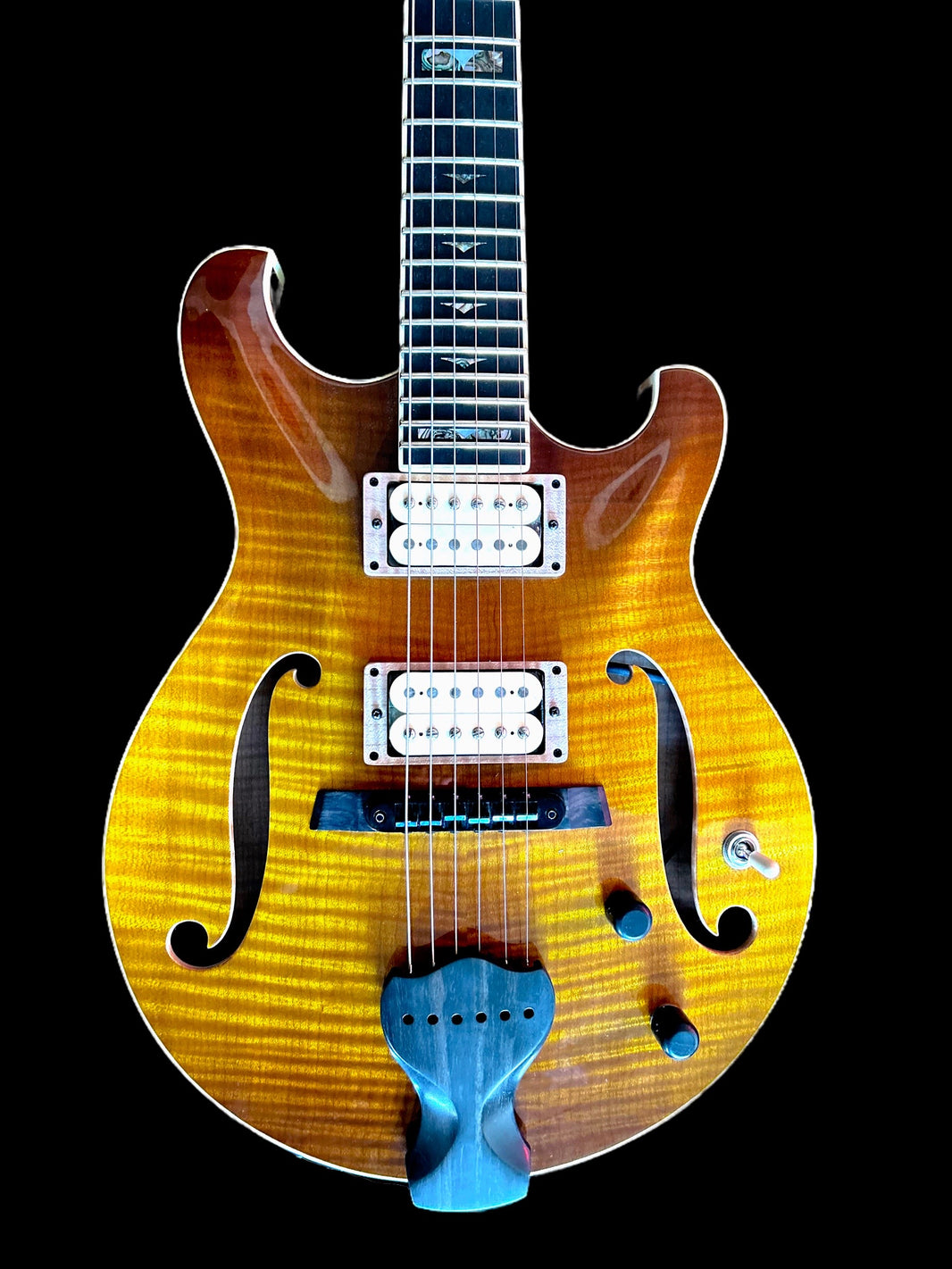 DeLuis Guitars